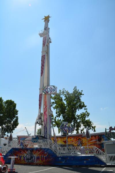 montage Maxximum Mondial Rides 🎢 TURBO KERMIS 🎡