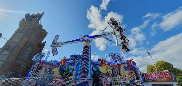 montage Magic Ranger Zvára Fun Rides 🎢 TURBO KERMIS 🎡